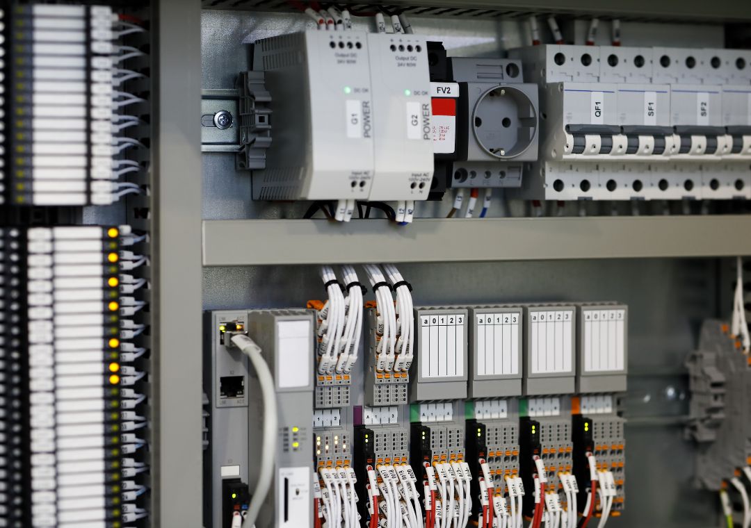 How PLC Control Panel Are Revolutionizing Factory Automation - LabVIEW ...